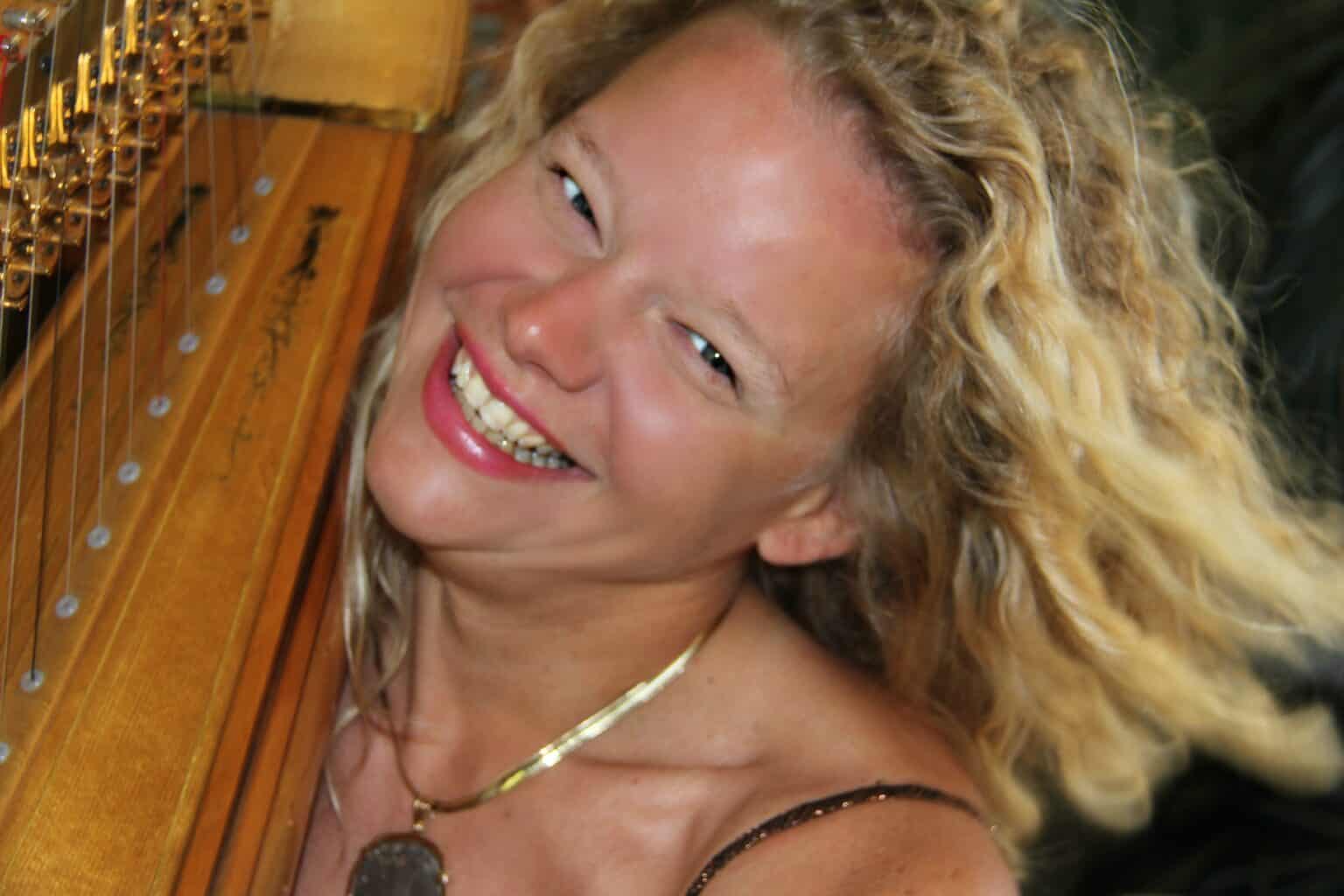 Tasha Robinson: Bach to Zeppelin with 94 Strings! | Reilly Arts Center